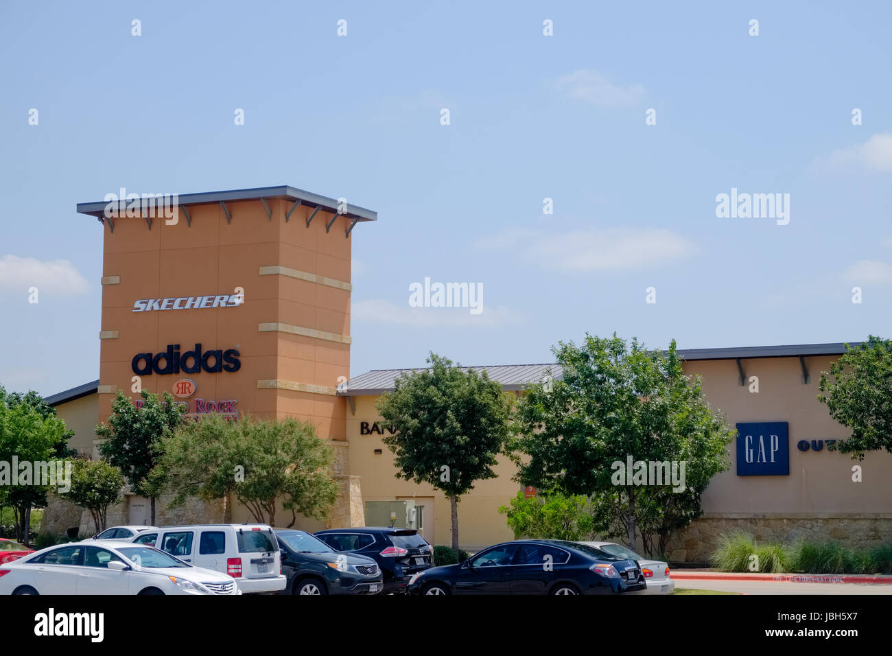 Store Fronten von Outlet Shopping Mall in Round Rock, Texas ...