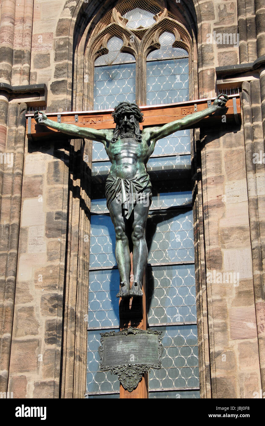 Christ crucified statue -Fotos und -Bildmaterial in hoher Auflösung – Alamy