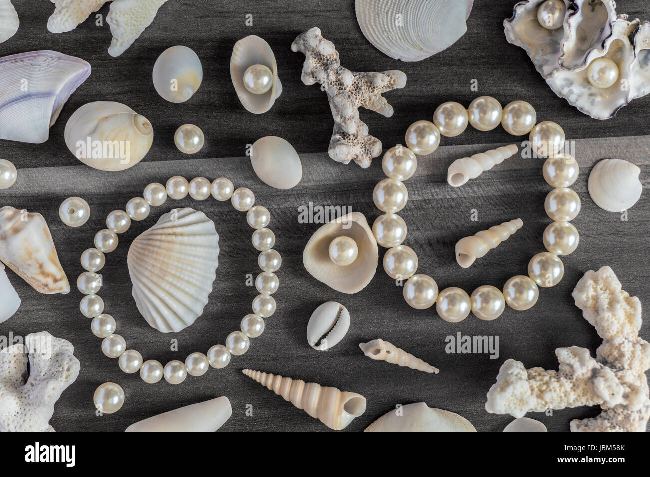 Muscheln armband -Fotos und -Bildmaterial in hoher Auflösung – Alamy