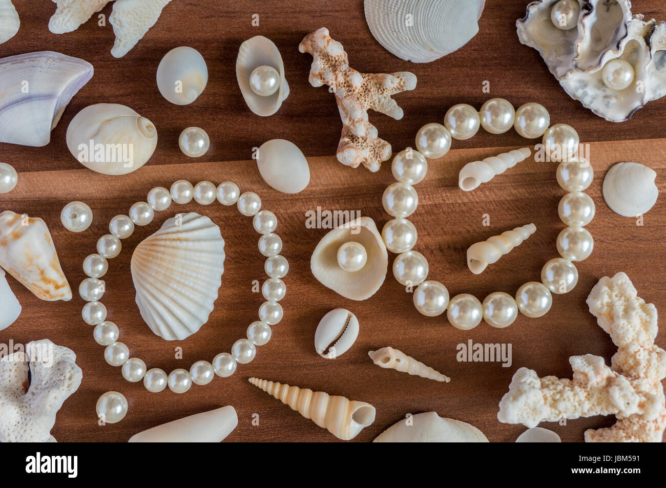 Mussel With Pearls Stockfotos und -bilder Kaufen - Alamy