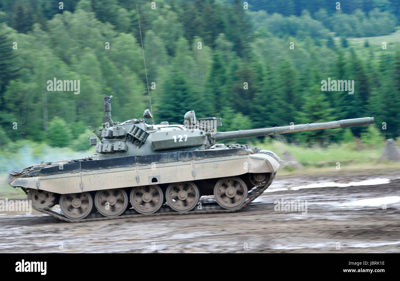 T 55 tank -Fotos und -Bildmaterial in hoher Auflösung - Seite 2 - Alamy