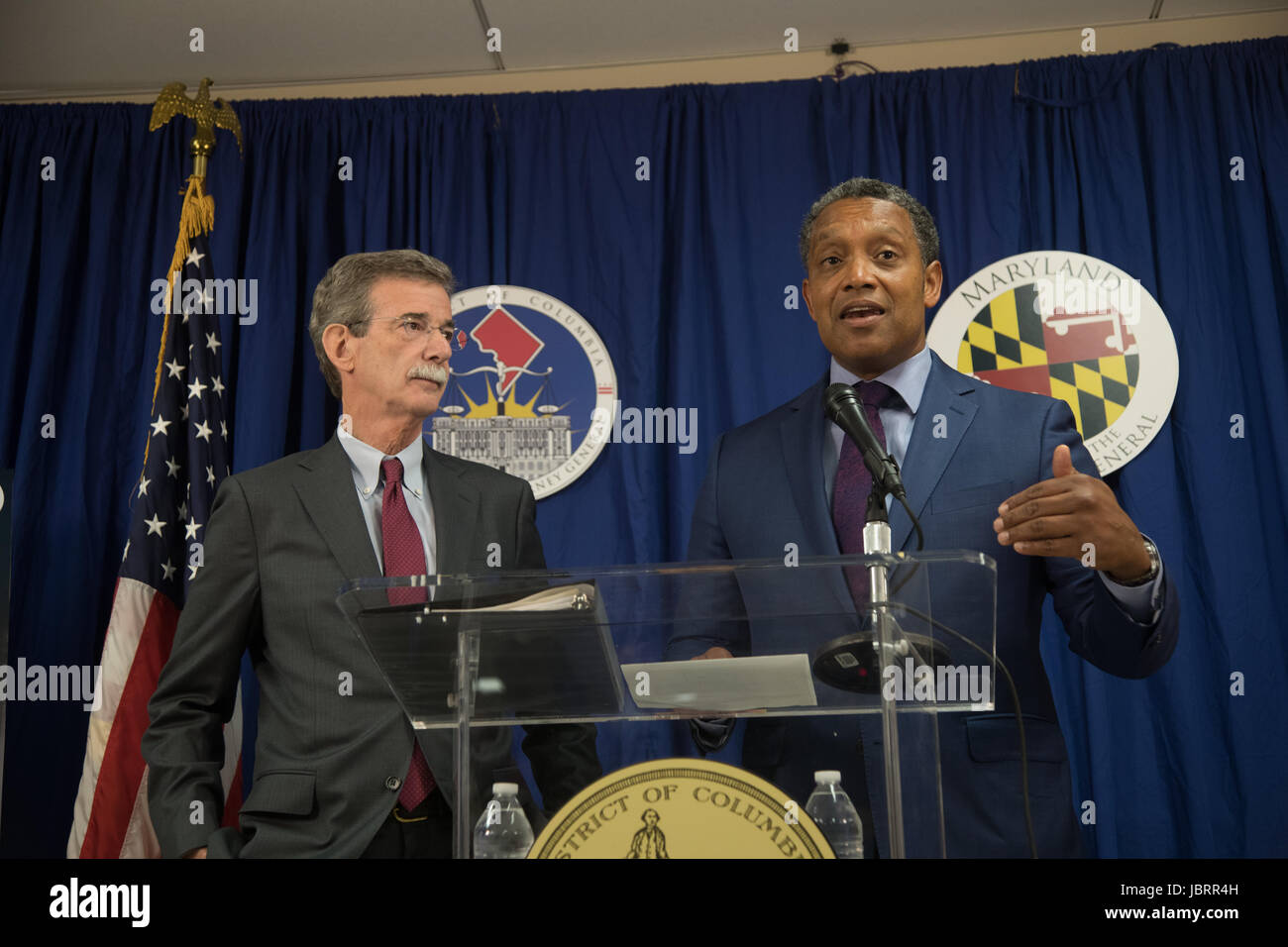 Washington, USA. 12. Juni 2017. D.C. Attorney General Karl A. Racine (D ...