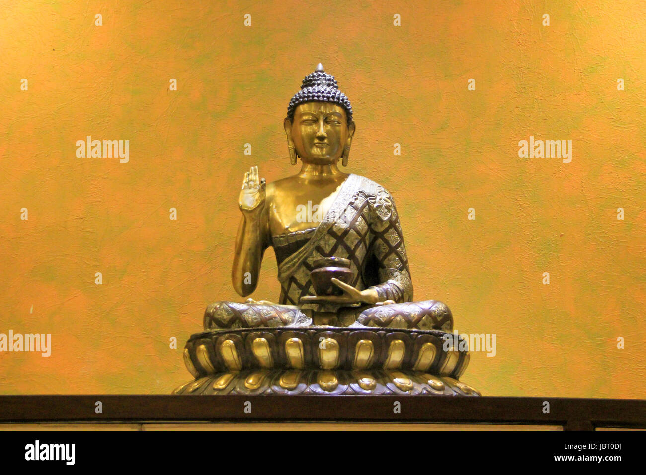 Lotus Sitz Stockfotos und -bilder Kaufen - Alamy