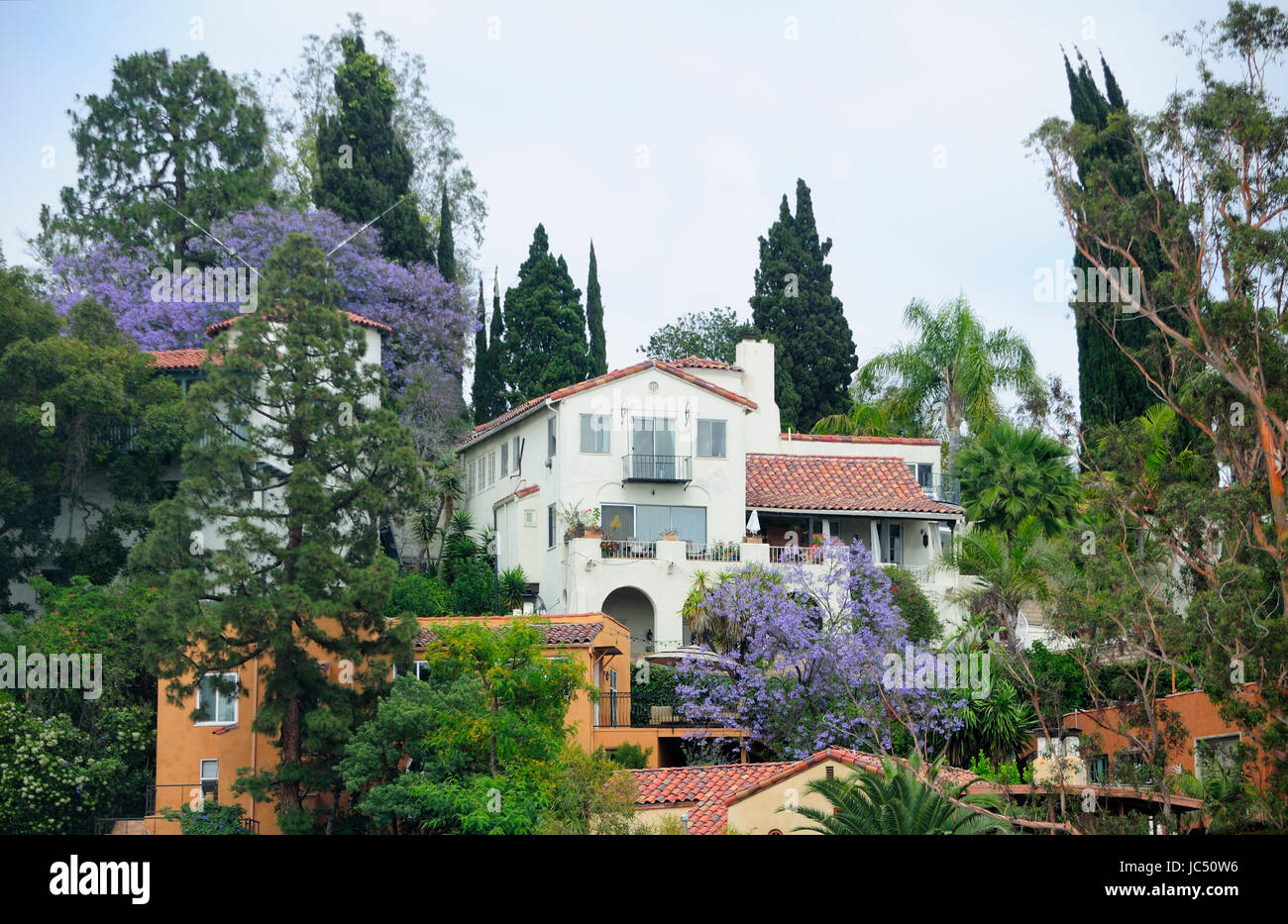 Hollywood mansion -Fotos und -Bildmaterial in hoher Auflösung – Alamy