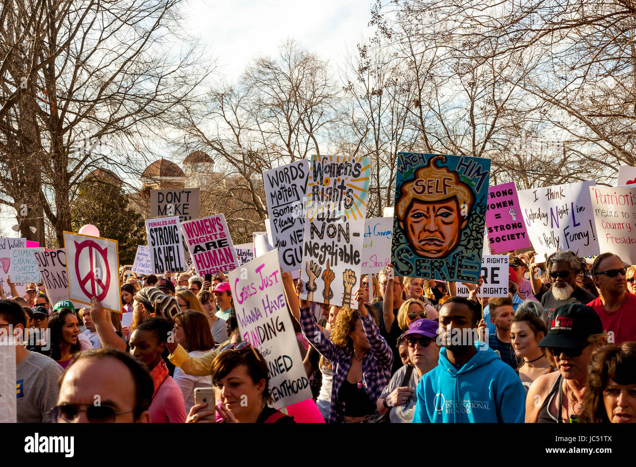 Von demonstranten -Fotos und -Bildmaterial in hoher Auflösung – Alamy