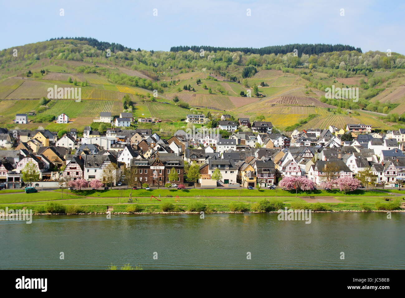 Reil an der mosel -Fotos und -Bildmaterial in hoher Auflösung – Alamy