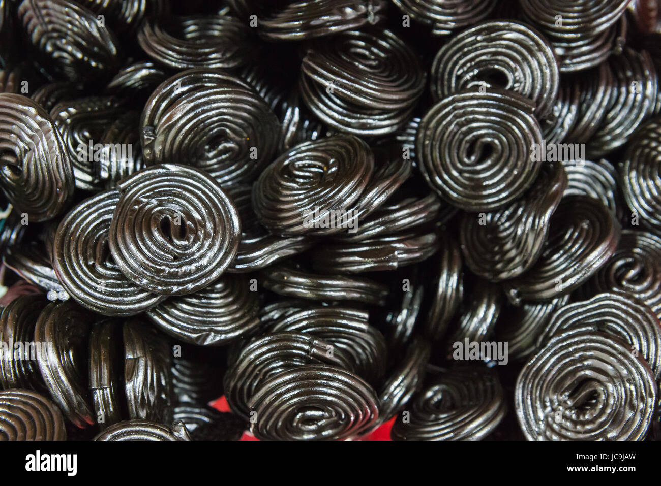Licorice wheels -Fotos und -Bildmaterial in hoher Auflösung – Alamy