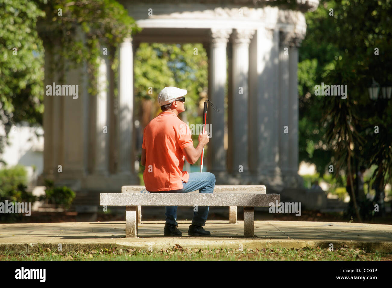 Hispanische blinder, Latino-Menschen mit Behinderung, Behinderte Person ...