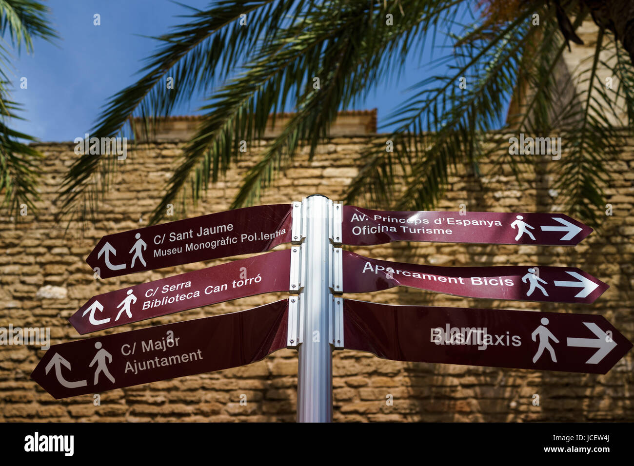 Historischer wegweiser -Fotos und -Bildmaterial in hoher Auflösung – Alamy