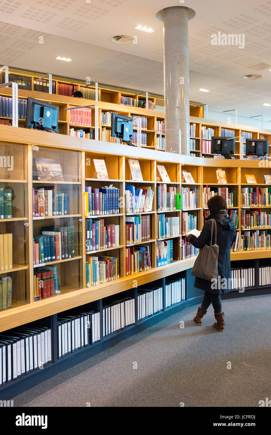 Carnegie library interior -Fotos und -Bildmaterial in hoher Auflösung ...
