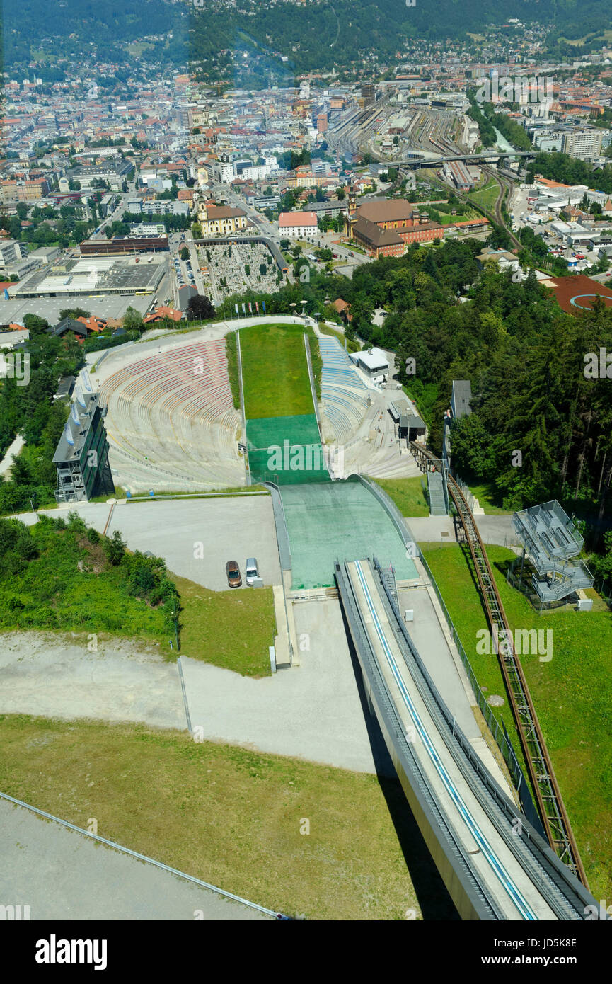 Olympiastadion innsbruck -Fotos und -Bildmaterial in hoher Auflösung ...