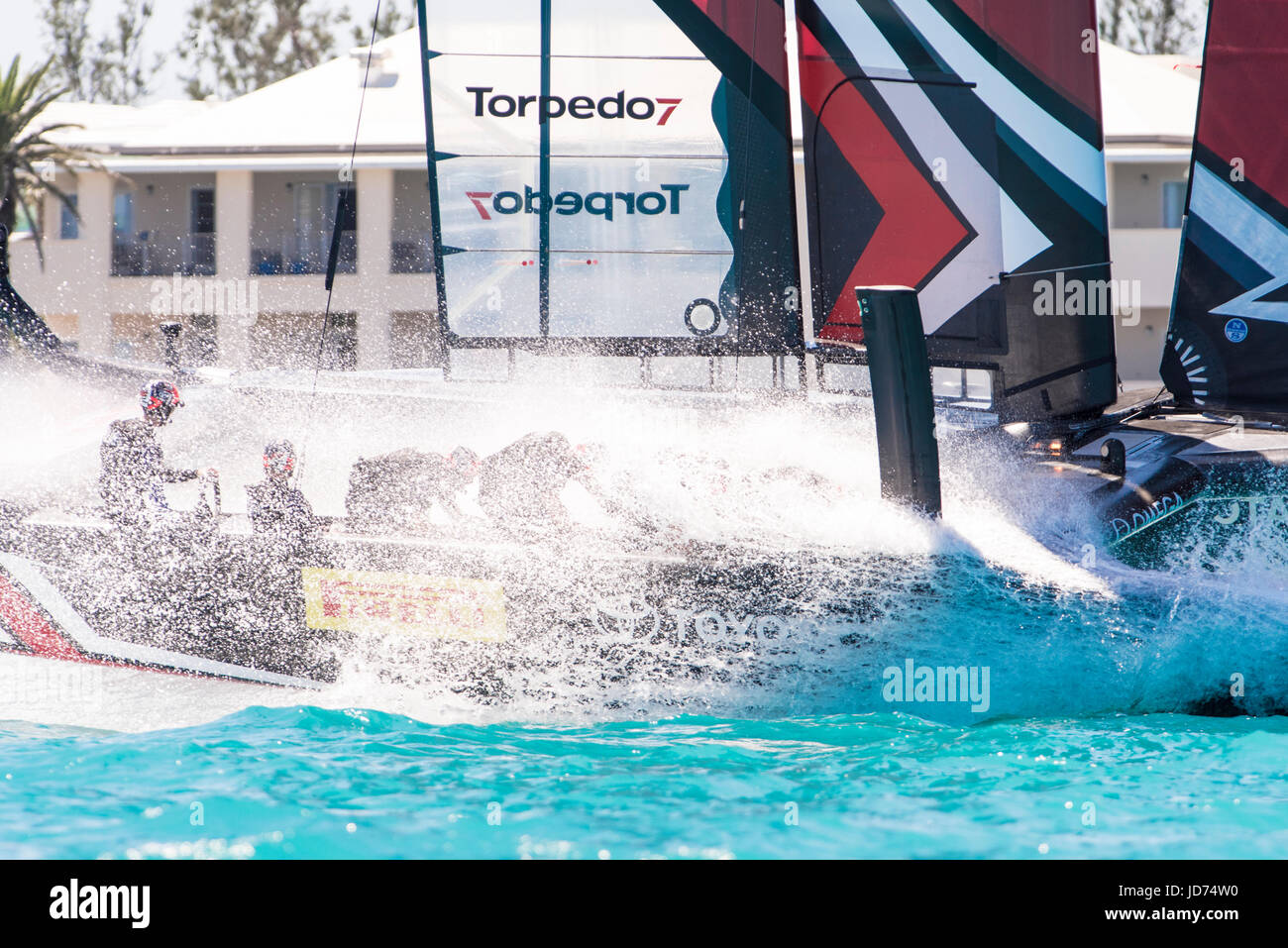 Toller Sound, Bermuda, 18. Juni. Das Emirates Team New Zealand gewinnt ...