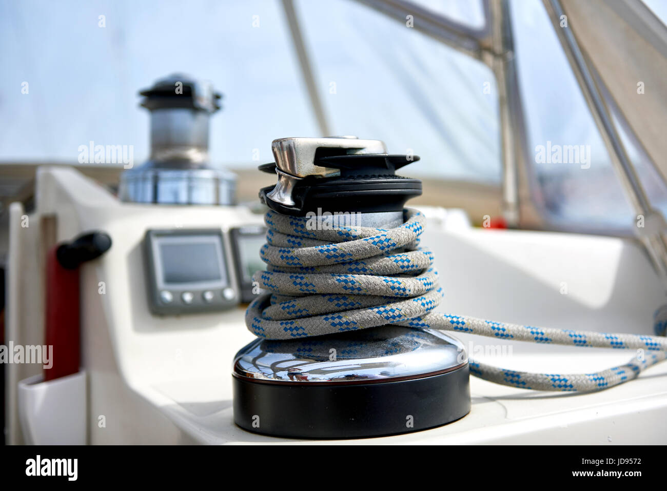 Segelboot yacht segel takelage sport -Fotos und -Bildmaterial in hoher ...