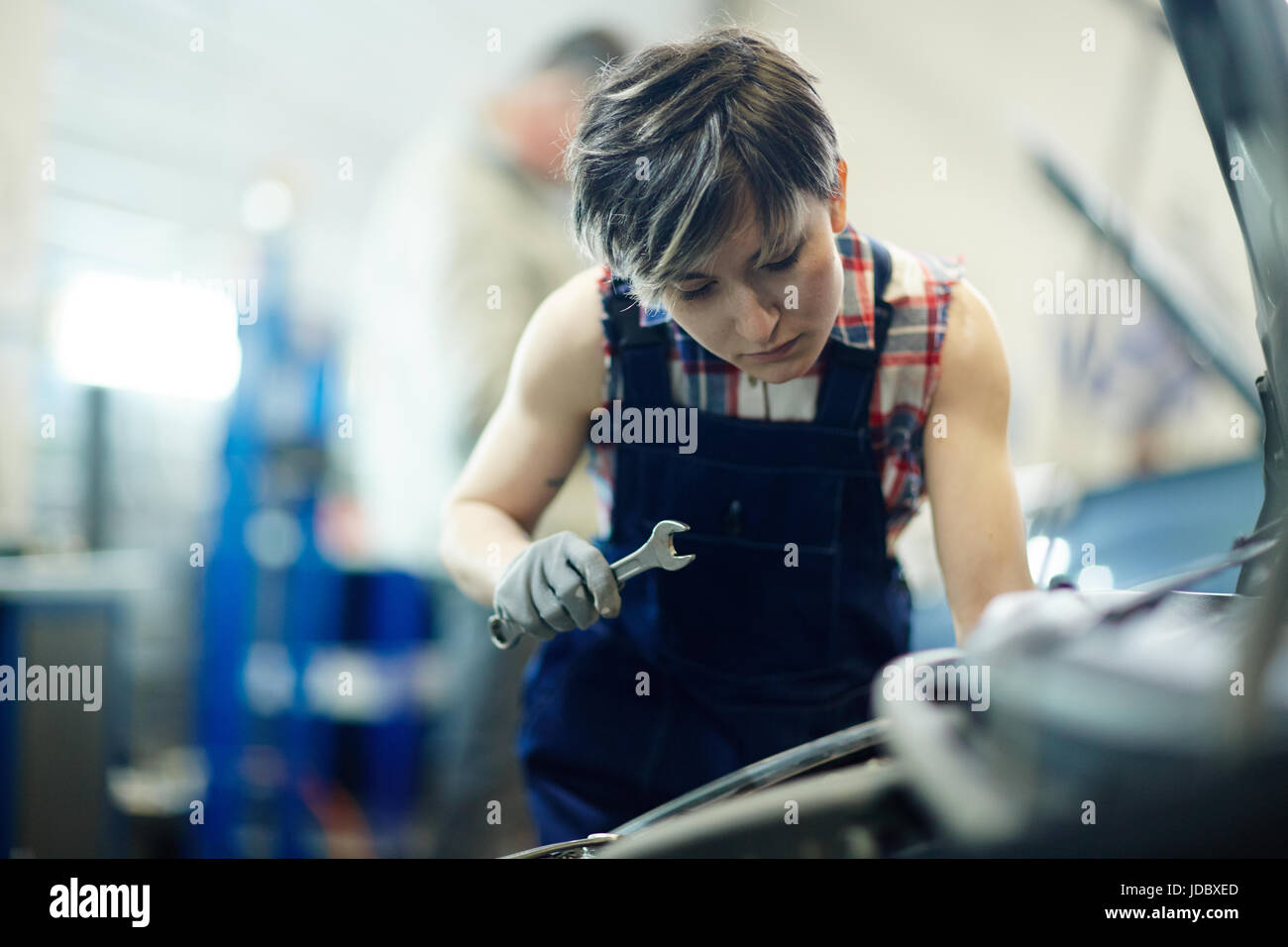 Mechanical Garage Stockfotos und -bilder Kaufen - Alamy