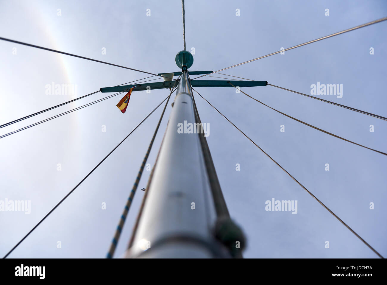 Segelboot yacht segel takelage sport -Fotos und -Bildmaterial in hoher ...