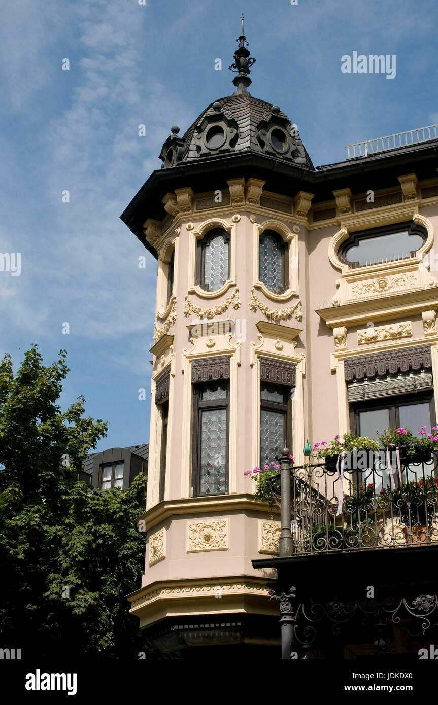 Schoner erker -Fotos und -Bildmaterial in hoher Auflösung – Alamy