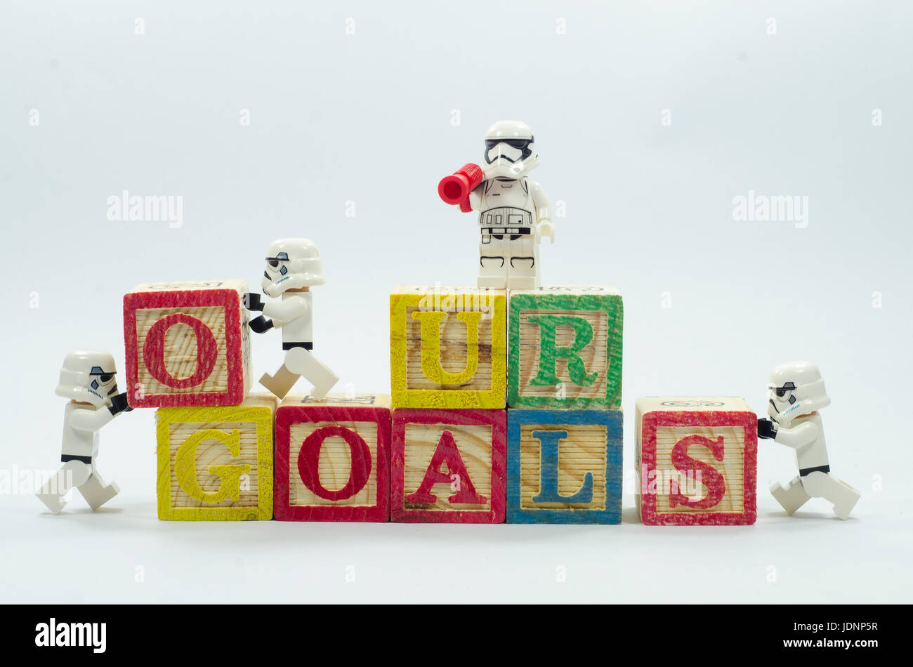 LEGO Starwars Stapeln Wort unsere Ziele mit hölzernen Alphabete ...