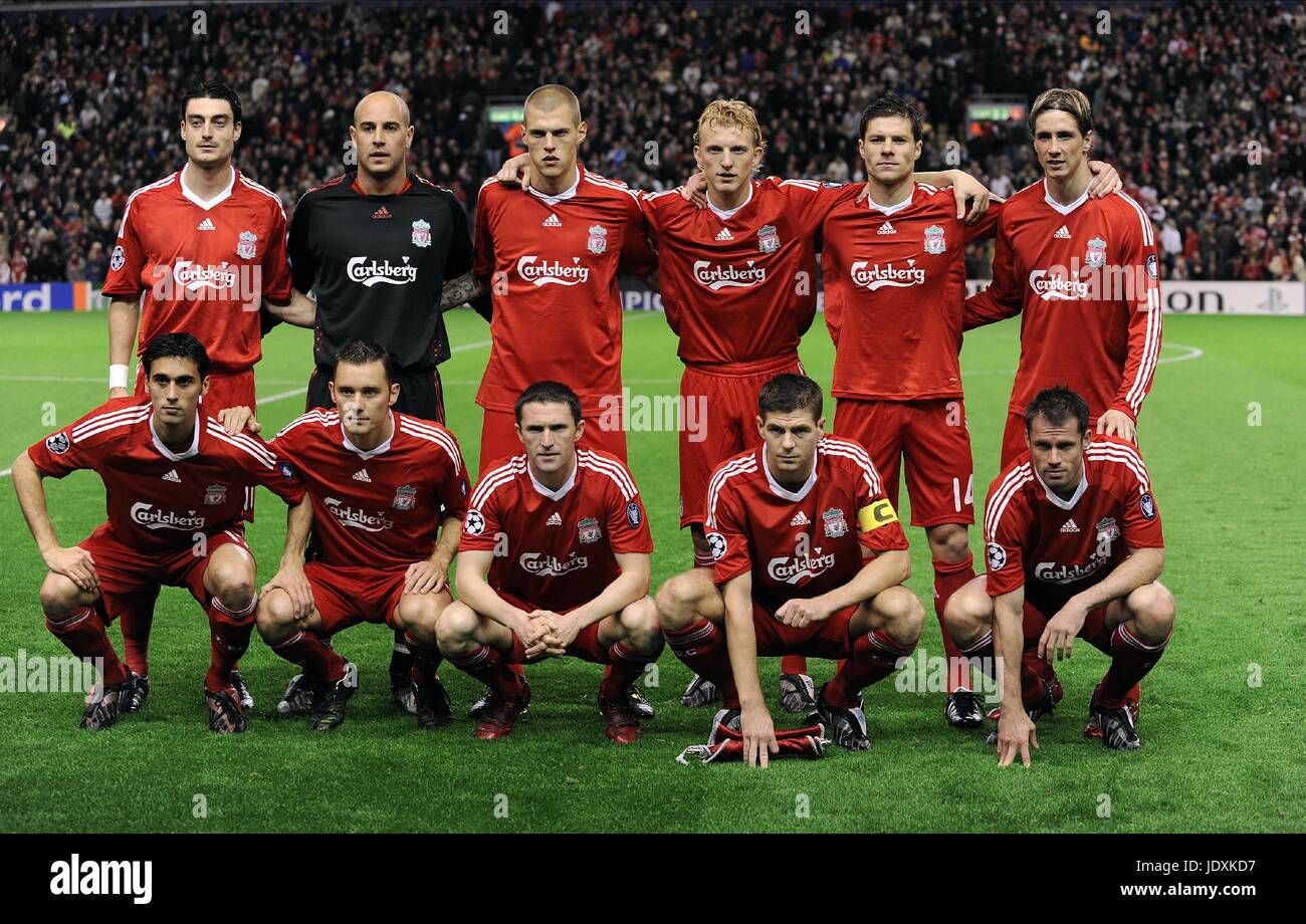 Liverpool team group -Fotos und -Bildmaterial in hoher Auflösung – Alamy