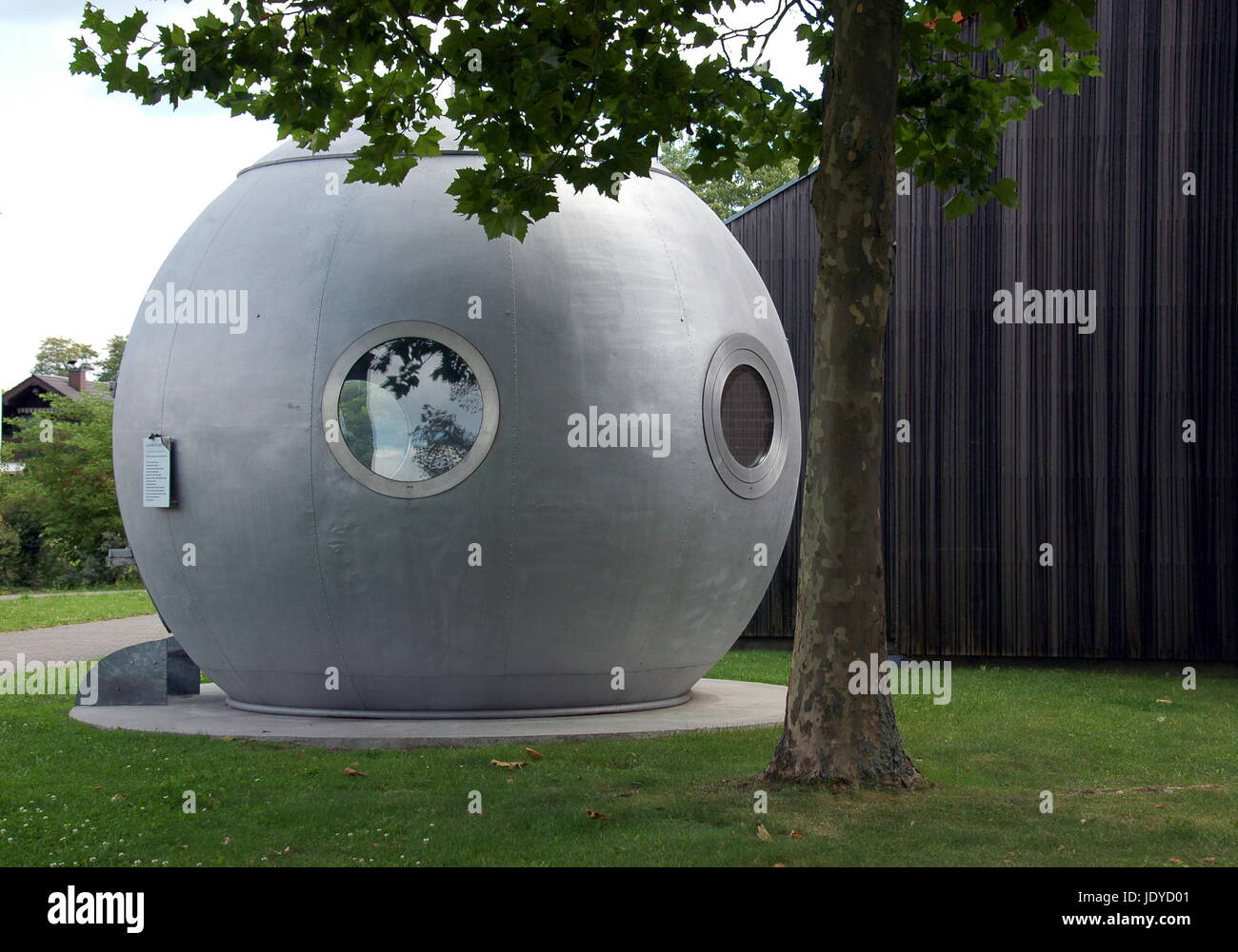 Kugelhaus prototyp aus stahl -Fotos und -Bildmaterial in hoher ...
