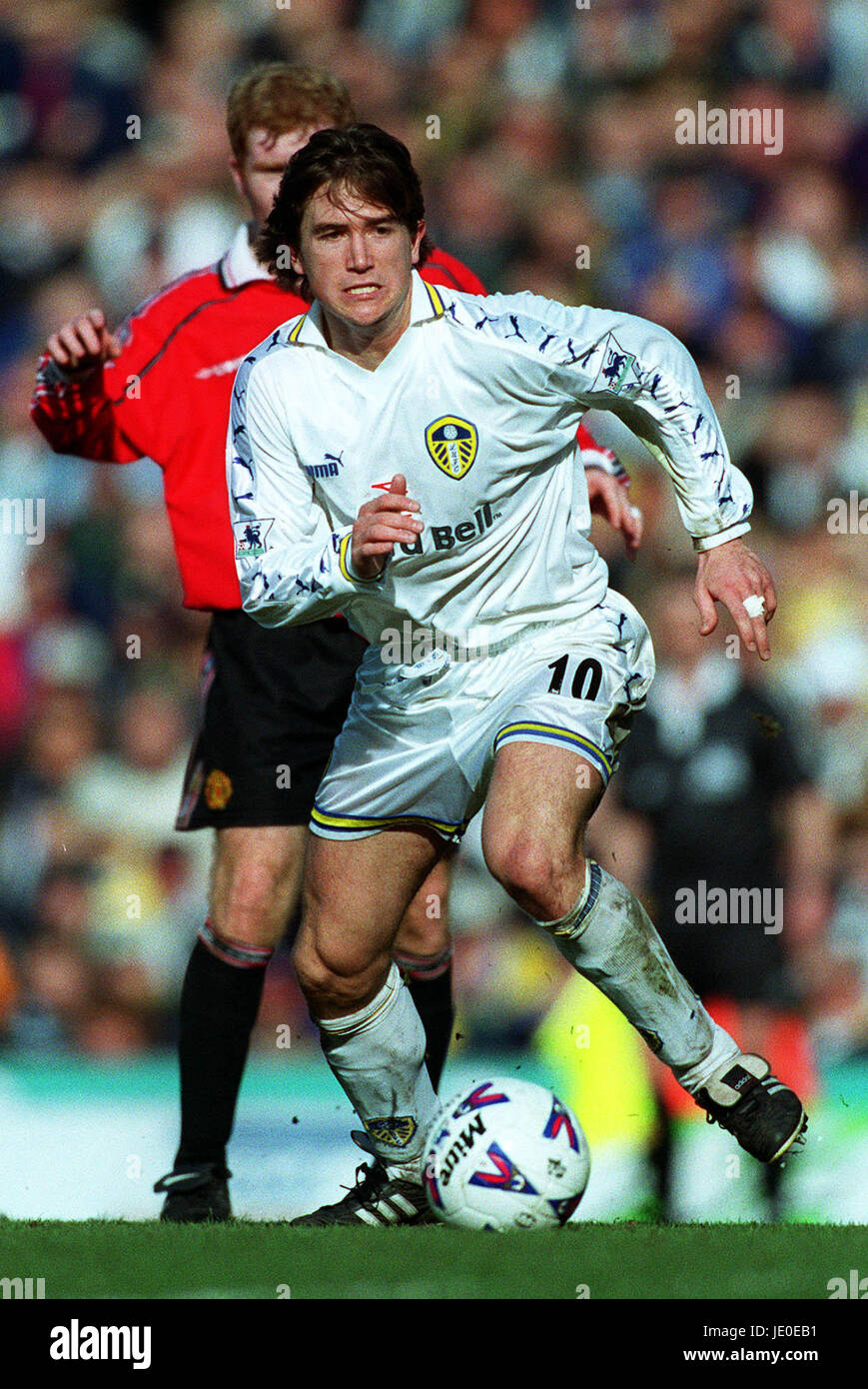 Harry kewell -Fotos und -Bildmaterial in hoher Auflösung – Alamy