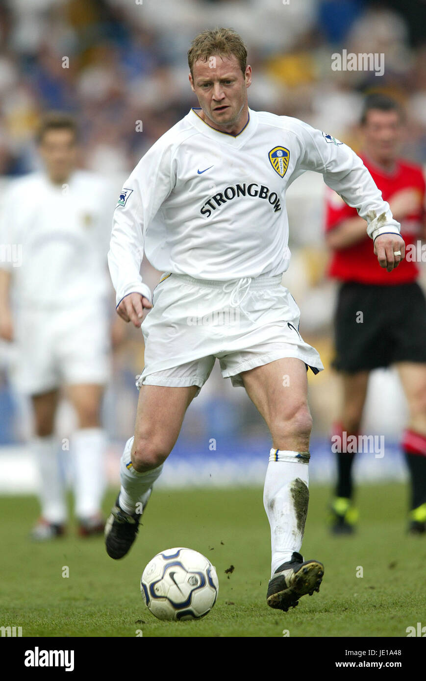 DAVID BATTY LEEDS UNITED FC ELLAND ROAD LEEDS 30 M rz 2002 DAVID BATTY LEEDS UNITED FC ELLAND ROAD LEEDS 30 M rz 2002