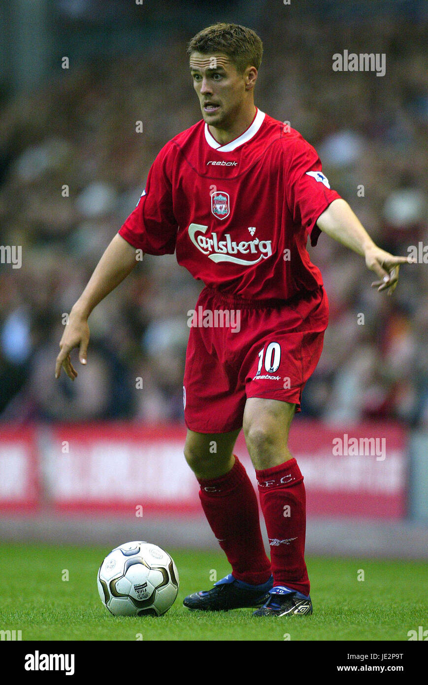 Michael owen von liverpool -Fotos und -Bildmaterial in hoher Auflösung ...