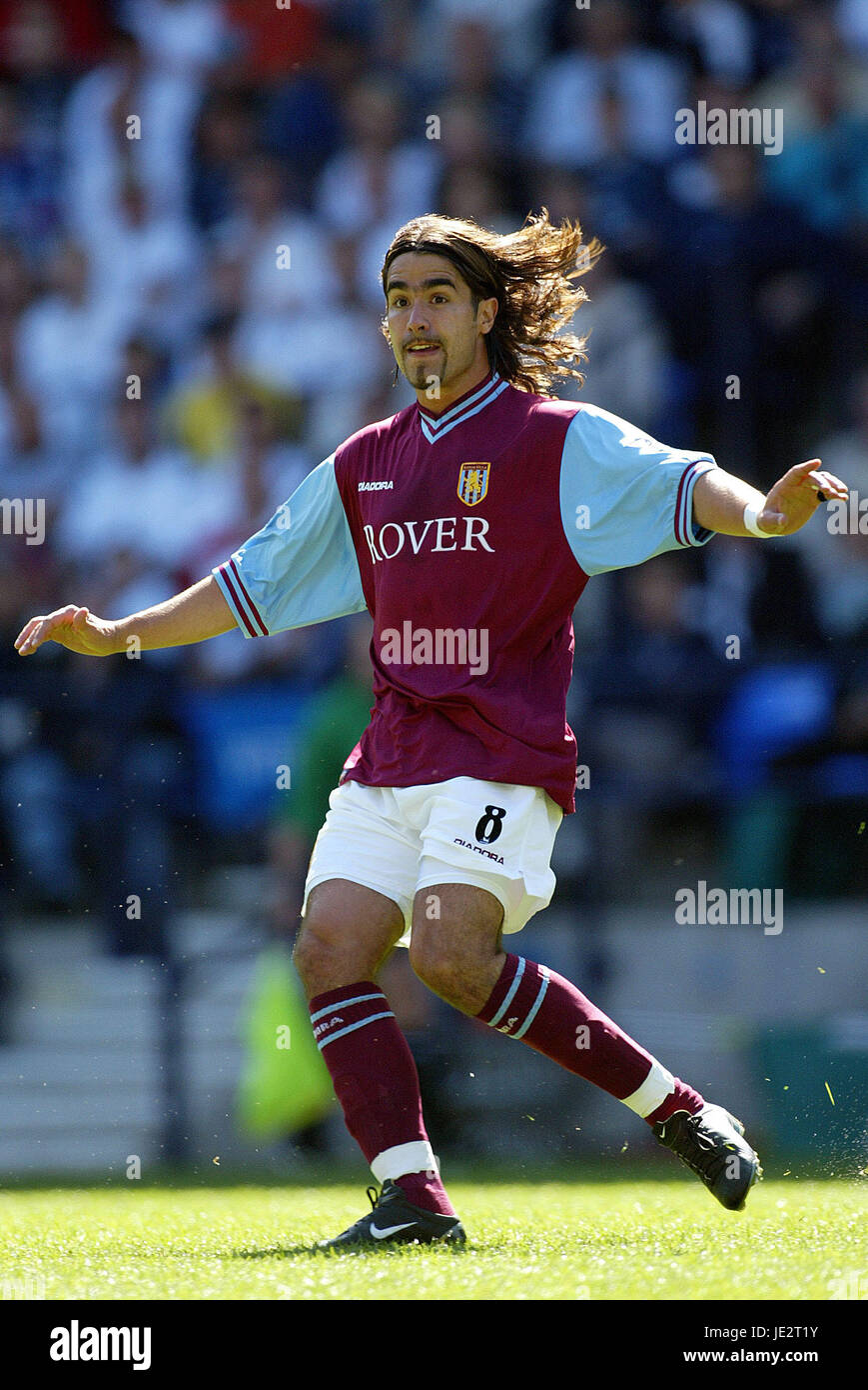 Juan pablo angel of aston villa -Fotos und -Bildmaterial in hoher ...