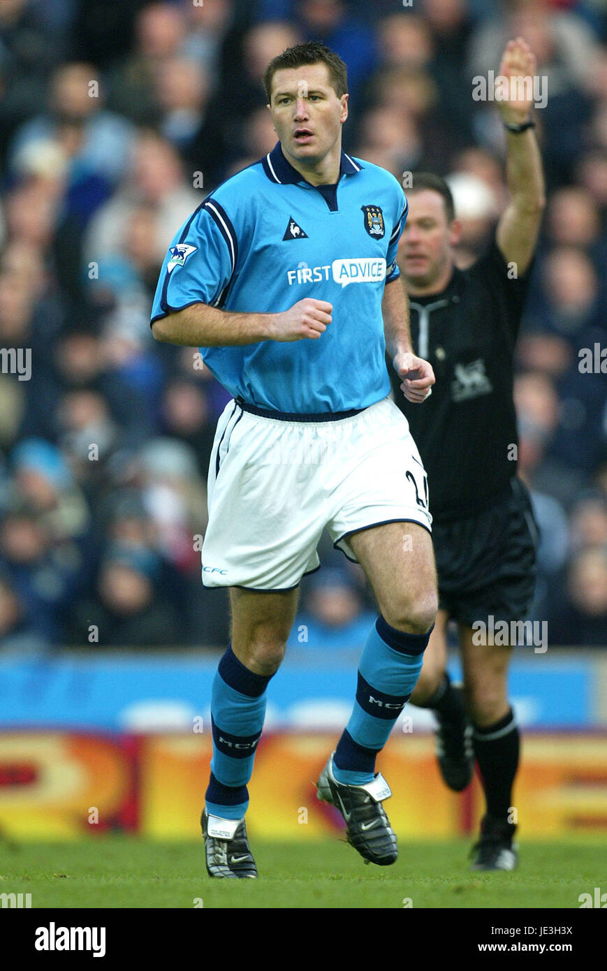 Steve howey manchester city fc -Fotos und -Bildmaterial in hoher ...
