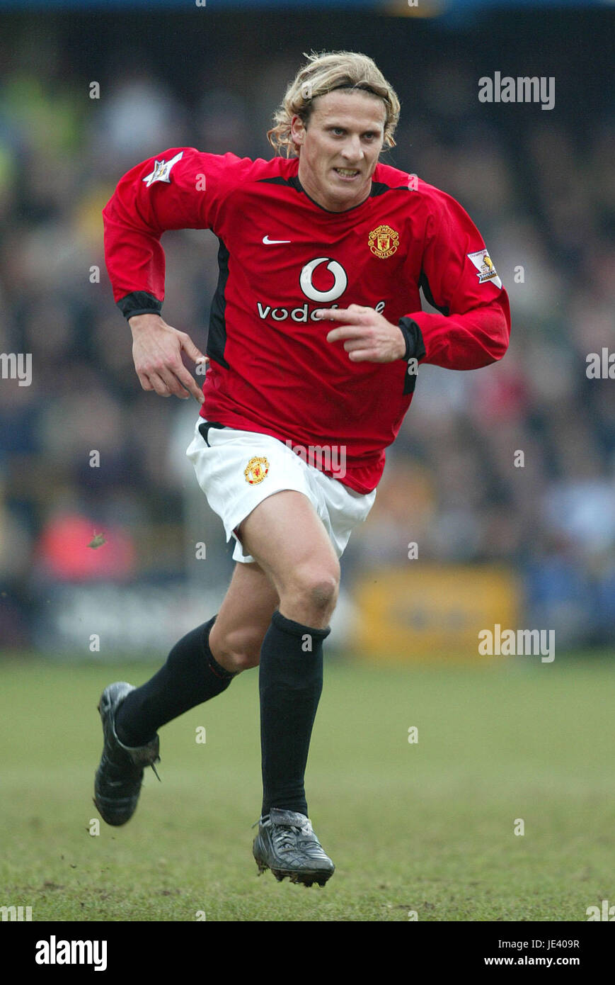DIEGO FORLAN MANCHESTER UNITED FC LOFTUS ROAD QPR LONDON 28. Februar ...