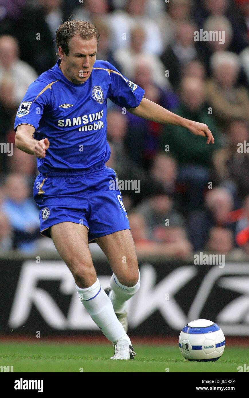 ARJEN ROBBEN CHELSEA FC ANFIELD LIVERPOOL ENGLAND 2. Oktober 2005 Stockfotografie Alamy