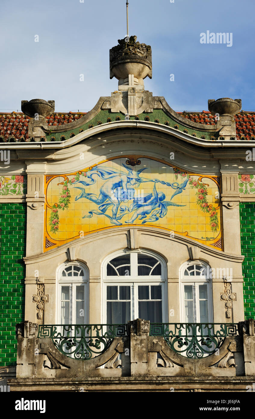Windows of portugal -Fotos und -Bildmaterial in hoher Auflösung – Alamy