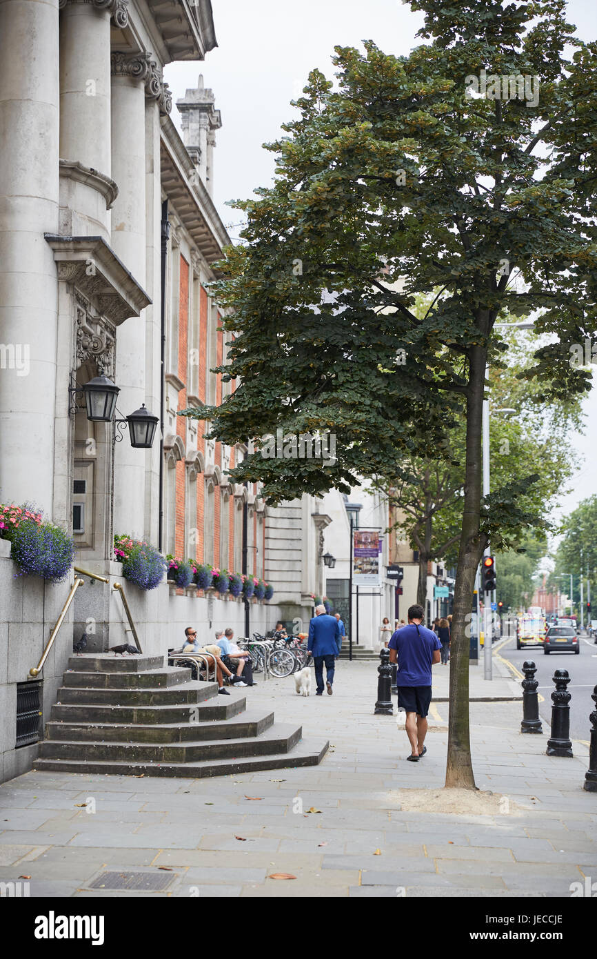 Chelsea old town hall -Fotos und -Bildmaterial in hoher Auflösung – Alamy