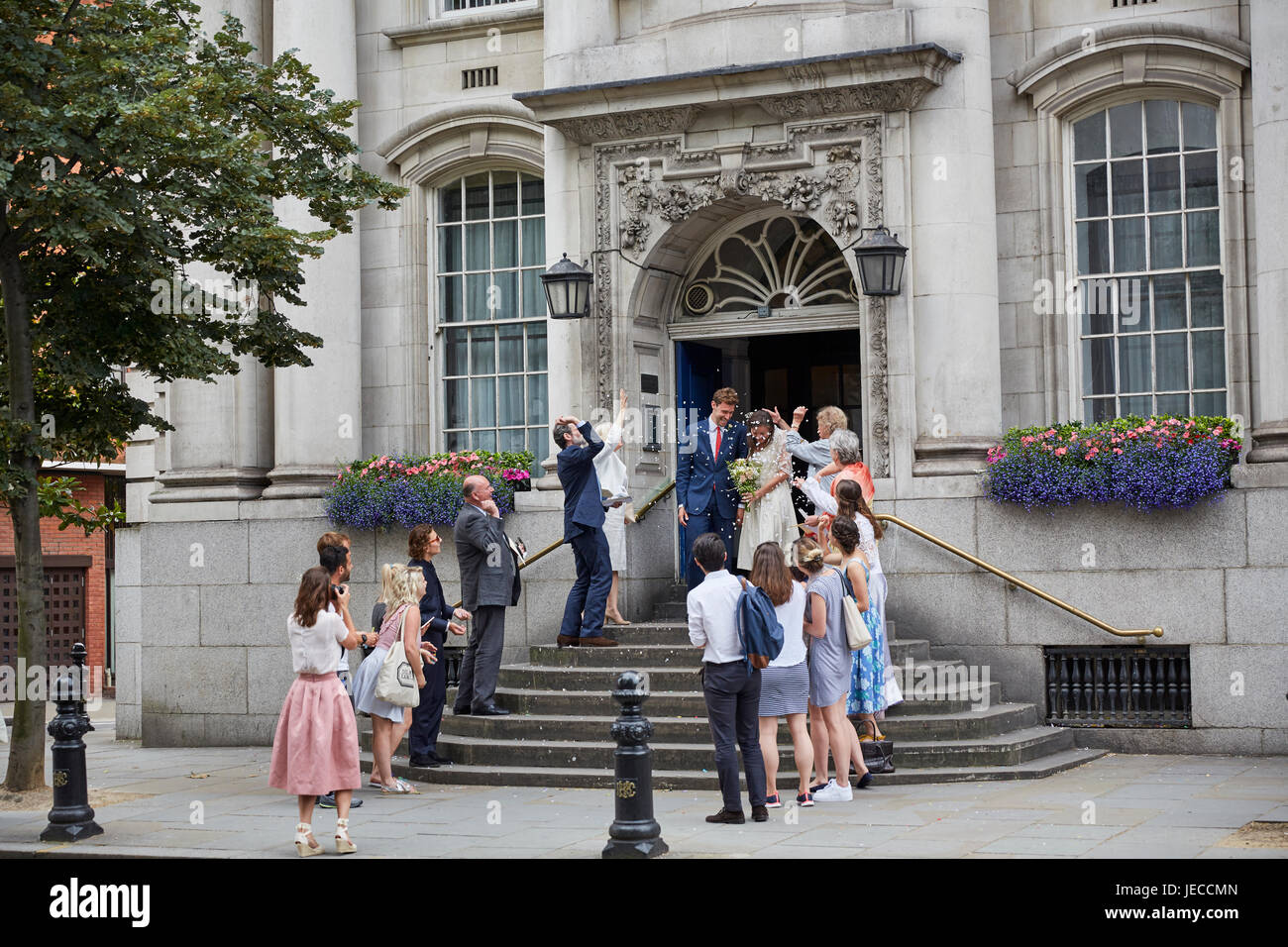Chelsea old town hall -Fotos und -Bildmaterial in hoher Auflösung – Alamy