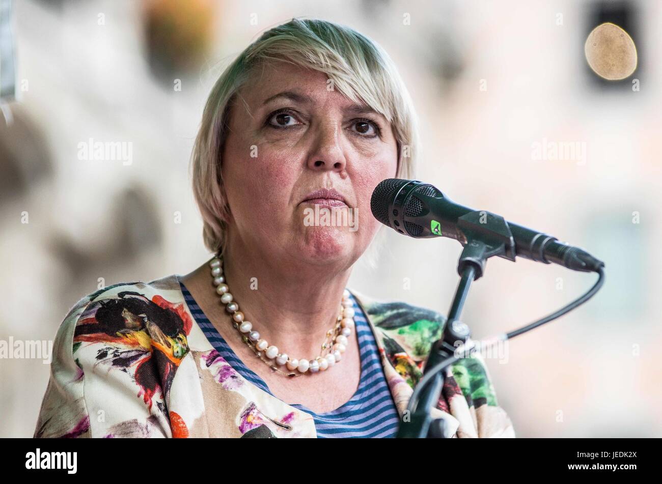 Claudia roth bundestag -Fotos und -Bildmaterial in hoher Auflösung – Alamy