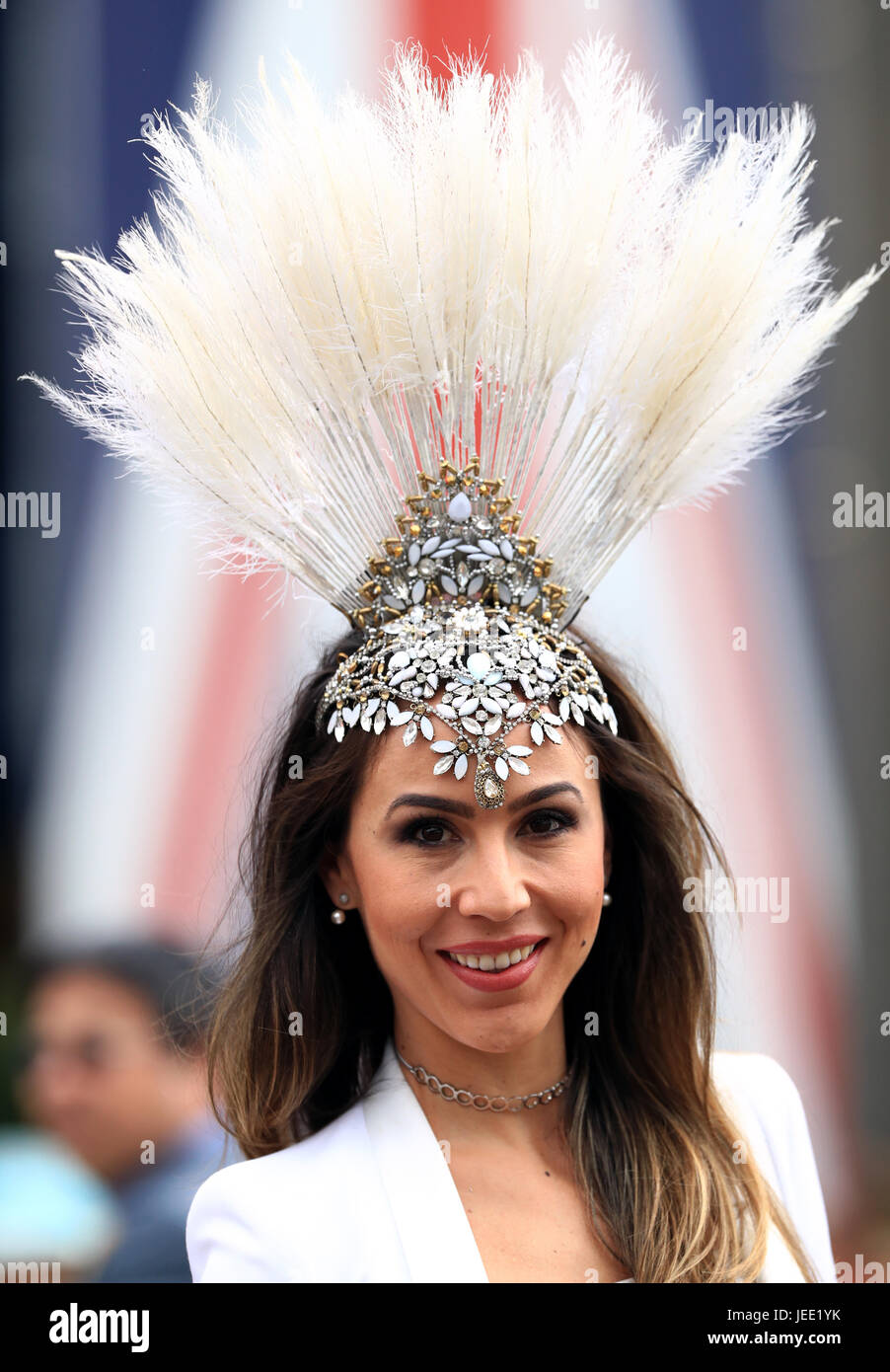 Milliner graciella starling tragen -Fotos und -Bildmaterial in hoher ...
