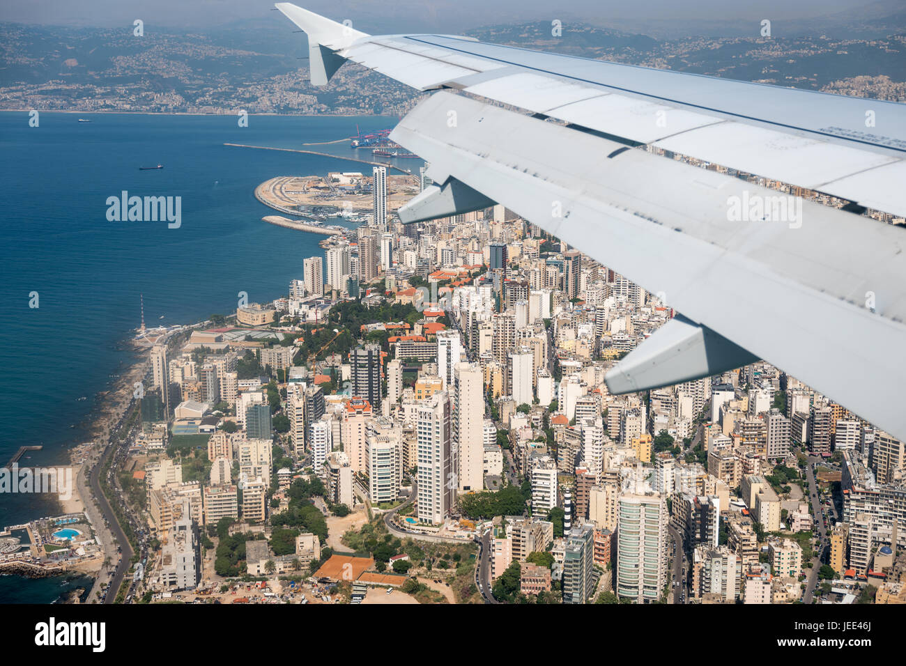 Airplane Flying Beirut Lebanon Stockfotos und -bilder Kaufen - Alamy