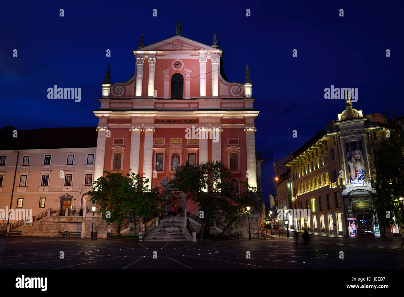 Franziskanerkirche und kloster -Fotos und -Bildmaterial in hoher Auflösung – Alamy