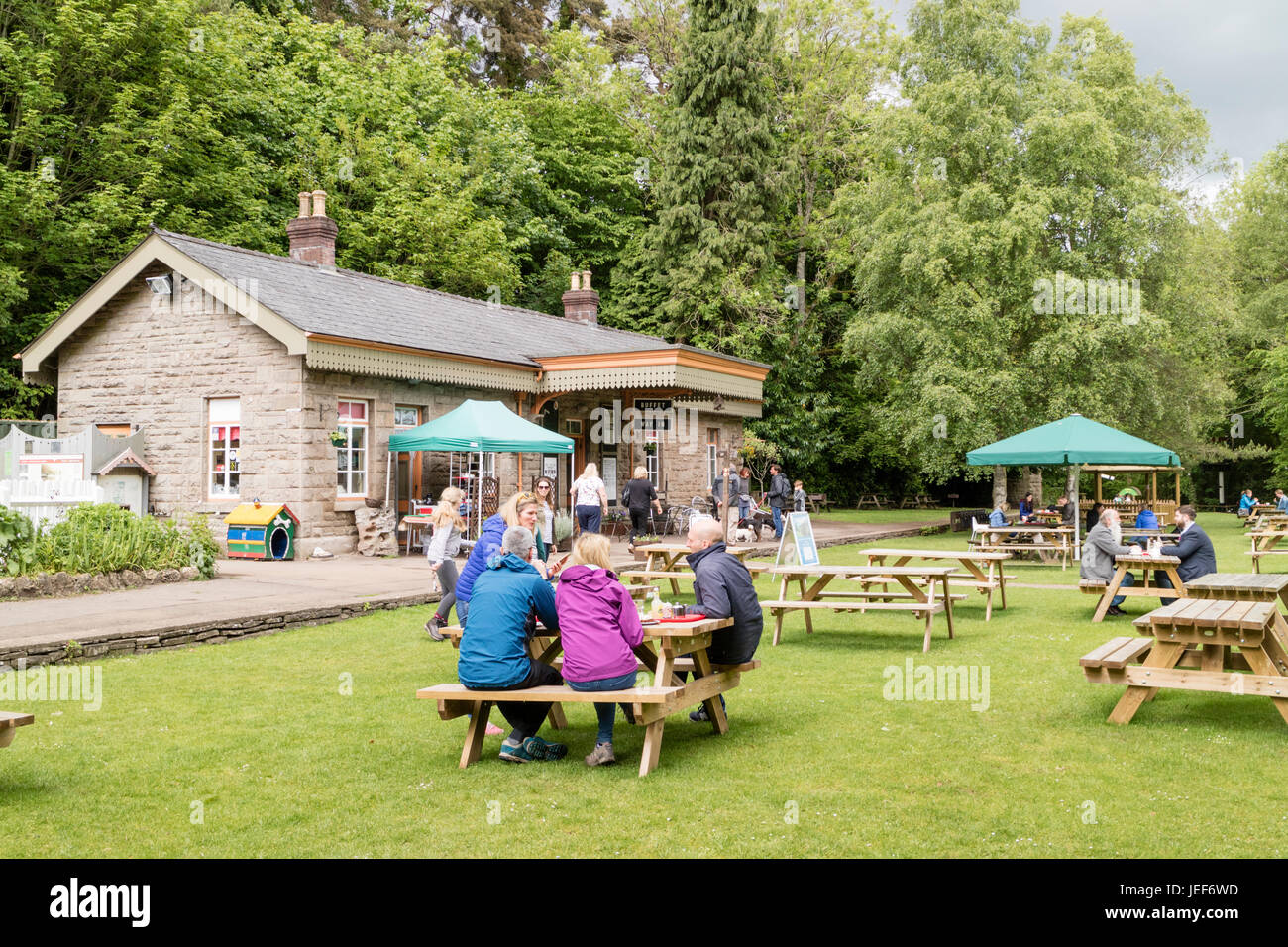 Old station tintern -Fotos und -Bildmaterial in hoher Auflösung – Alamy