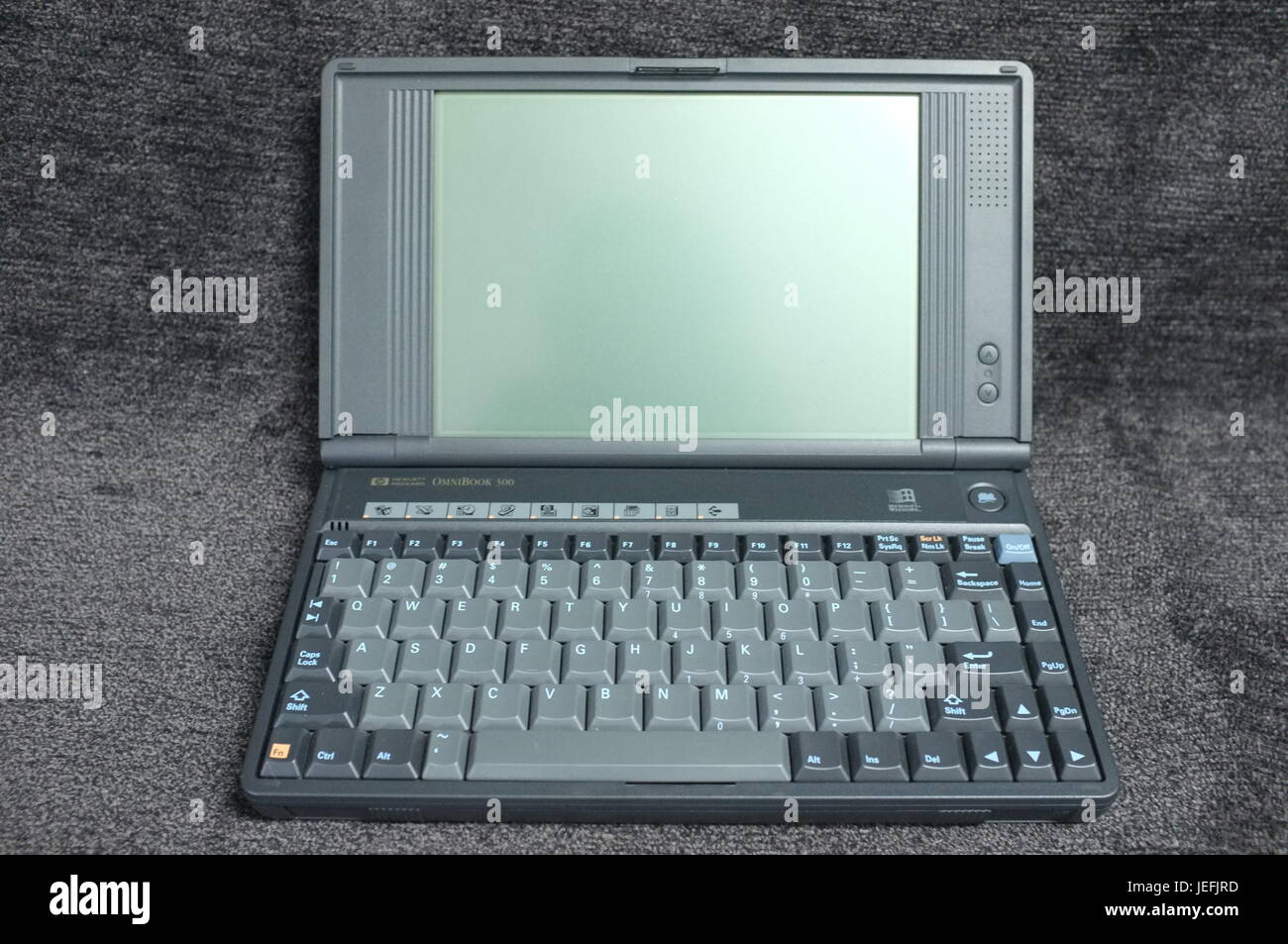 90er Jahre Laptop Stockfotos und -bilder Kaufen - Alamy