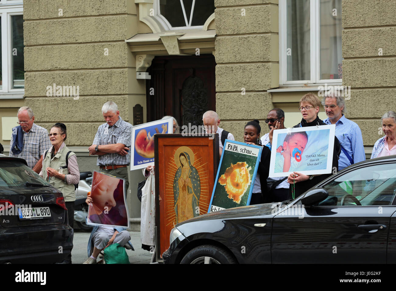 Fundamentalisten christlich -Fotos und -Bildmaterial in hoher Auflösung ...