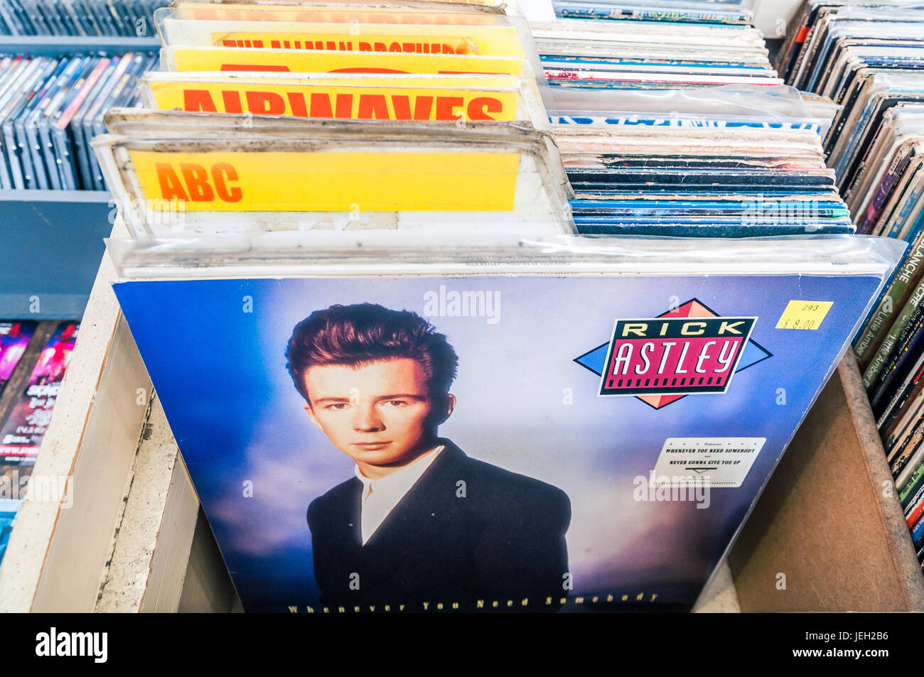 Rick astley meme -Fotos und -Bildmaterial in hoher Auflösung – Alamy