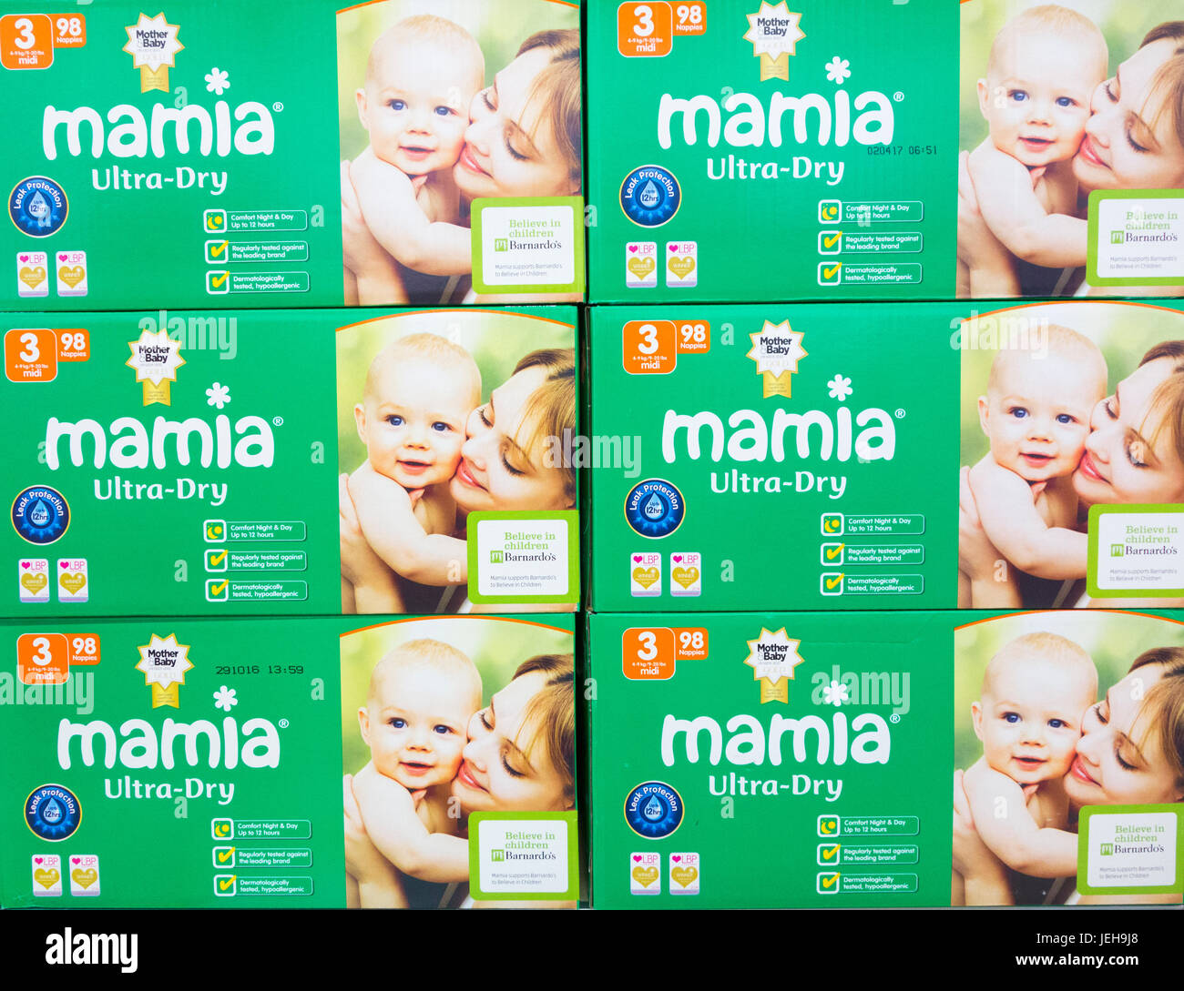 Schachteln mit windeln -Fotos und -Bildmaterial in hoher Auflösung – Alamy