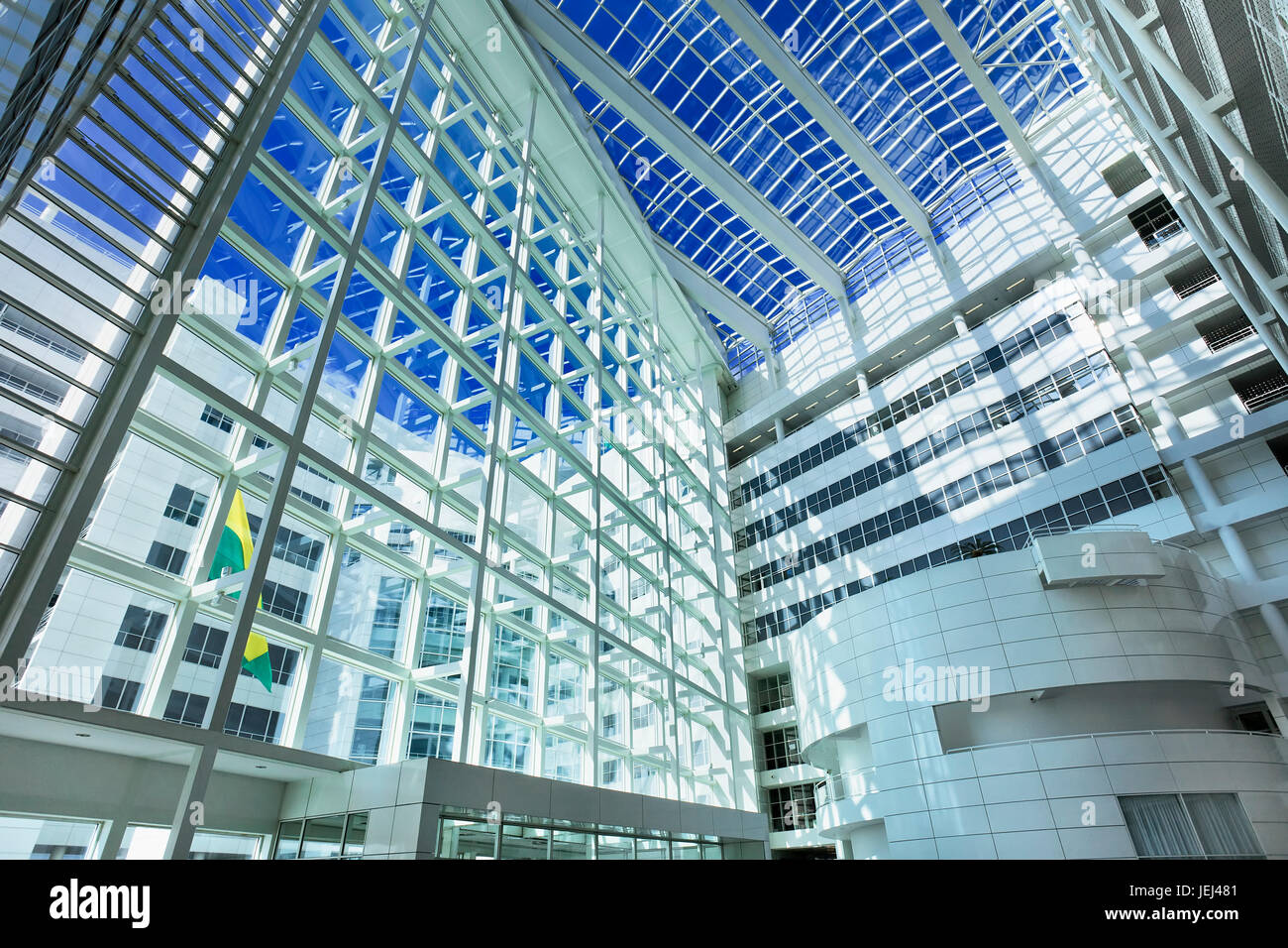 Netherlands den haag hague atrium -Fotos und -Bildmaterial in hoher ...