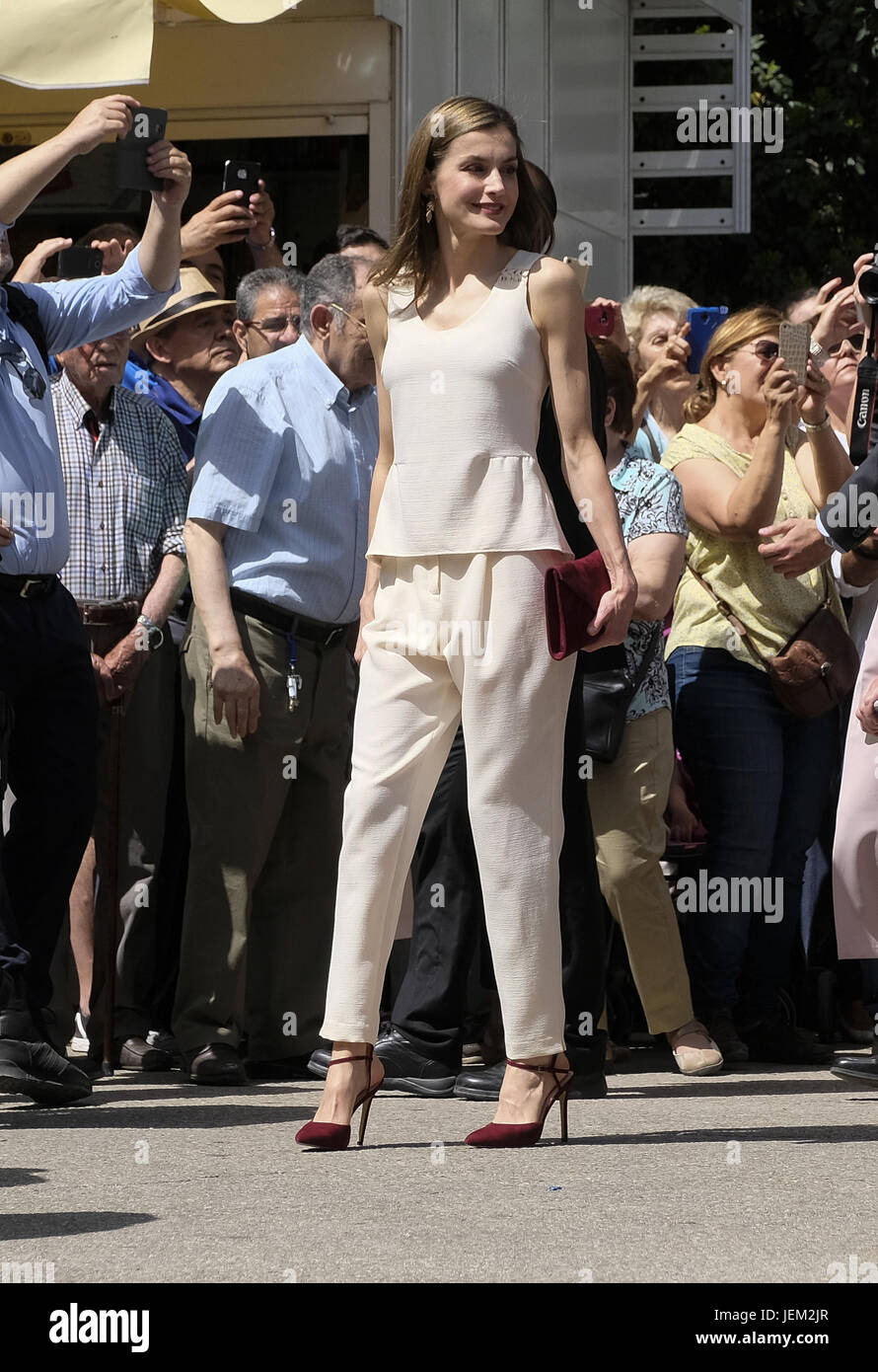 König Felipe VI. und Königin Letizia von Spanien besuchen die Inugurate ... König Felipe VI. und Königin Letizia von Spanien besuchen die Inugurate ...