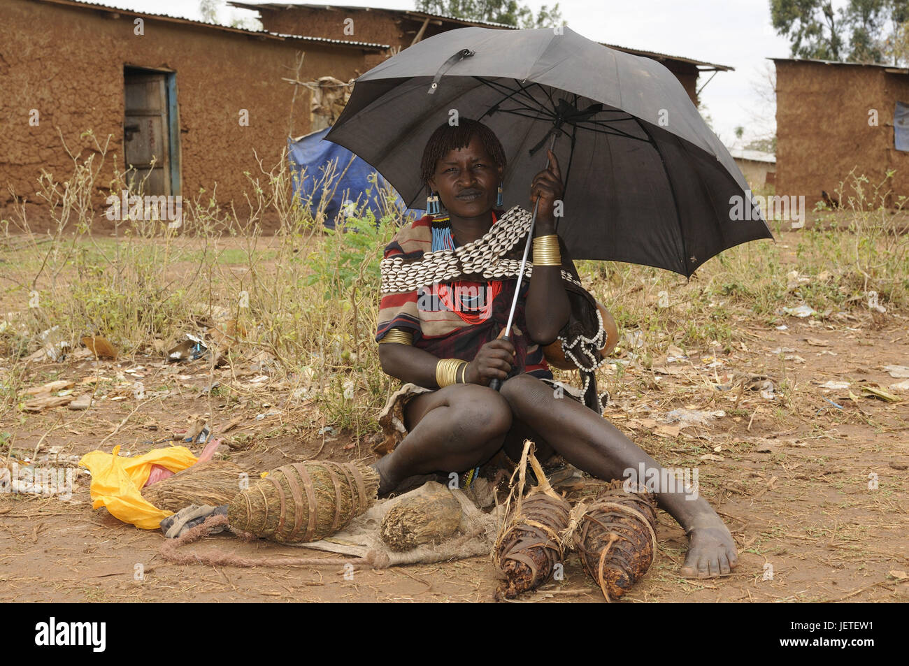 African tribe display -Fotos und -Bildmaterial in hoher Auflösung – Alamy