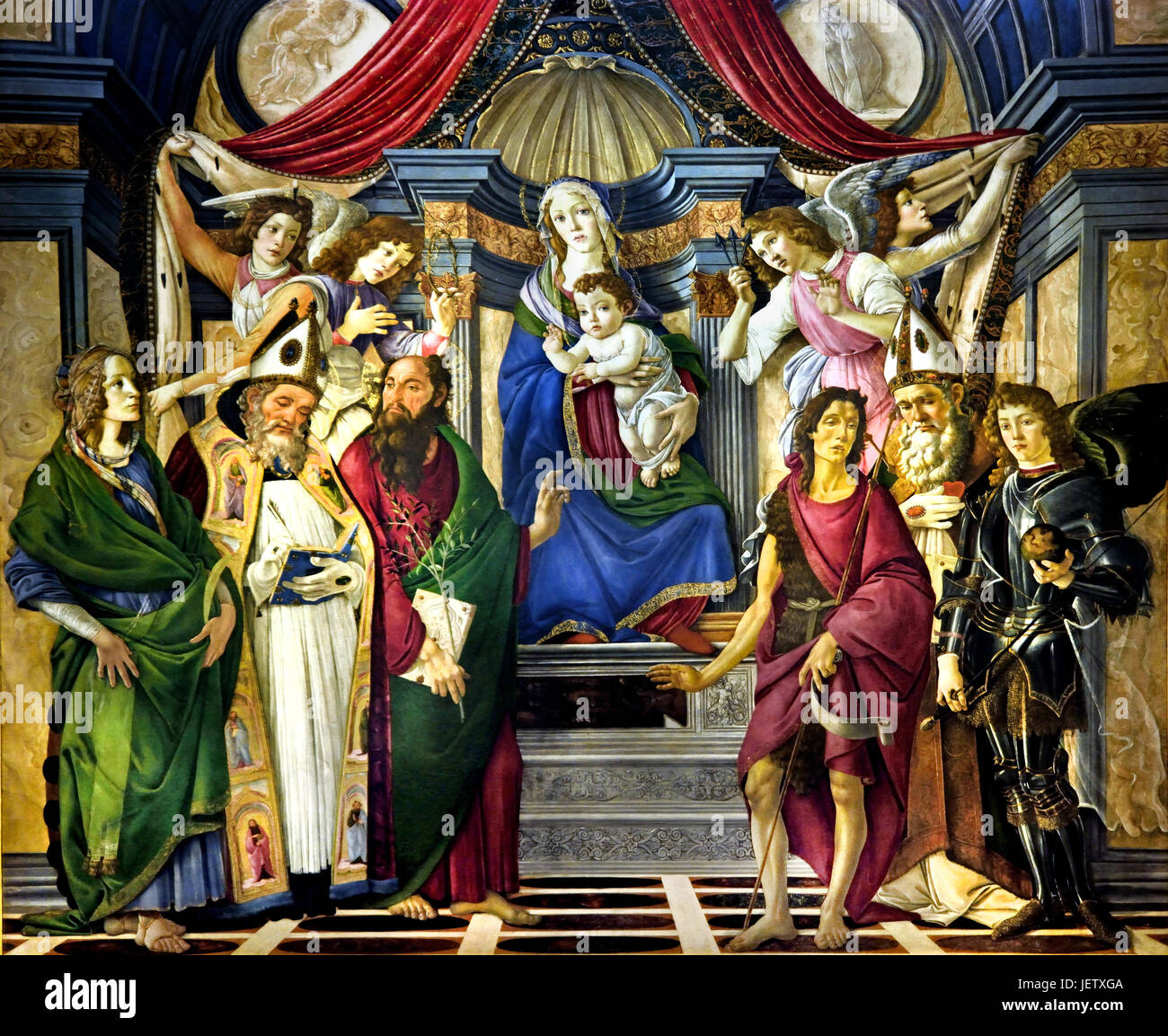 Die jungfrau und das kind mit vier engeln und sechs heiligen -Fotos und -Bildmaterial in hoher ...