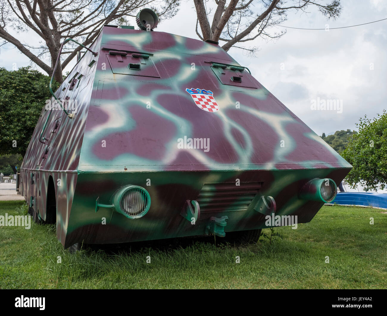 Gepanzerter personaltransporter -Fotos und -Bildmaterial in hoher ...