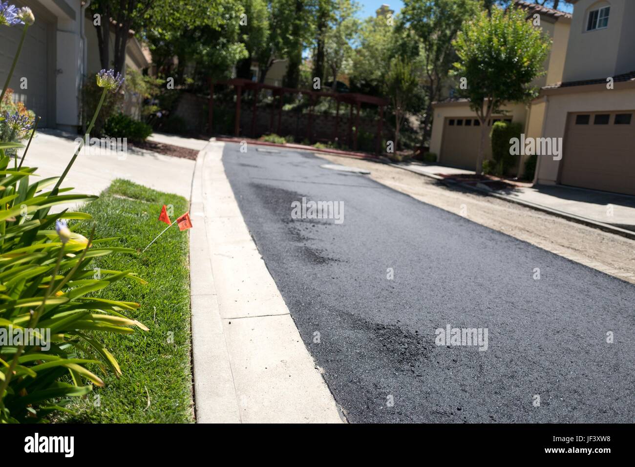 Asphalt composition -Fotos und -Bildmaterial in hoher Auflösung – Alamy