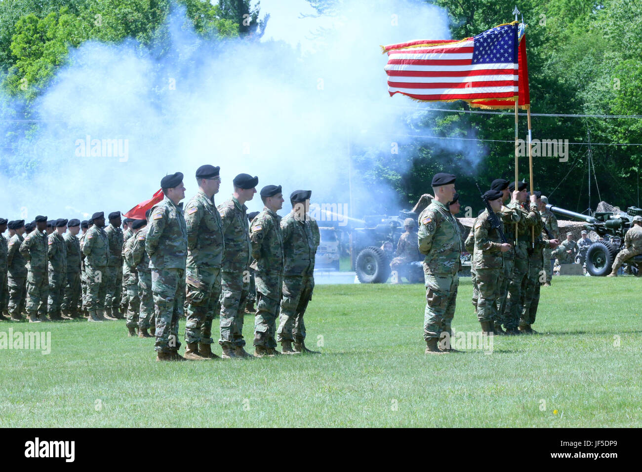 1 und 2 regiment -Fotos und -Bildmaterial in hoher Auflösung – Alamy