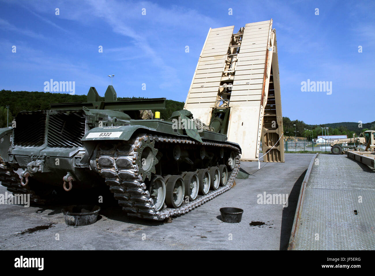 M60a1 Armored Vehicle Launched Bridge Stockfotos und -bilder Kaufen - Alamy